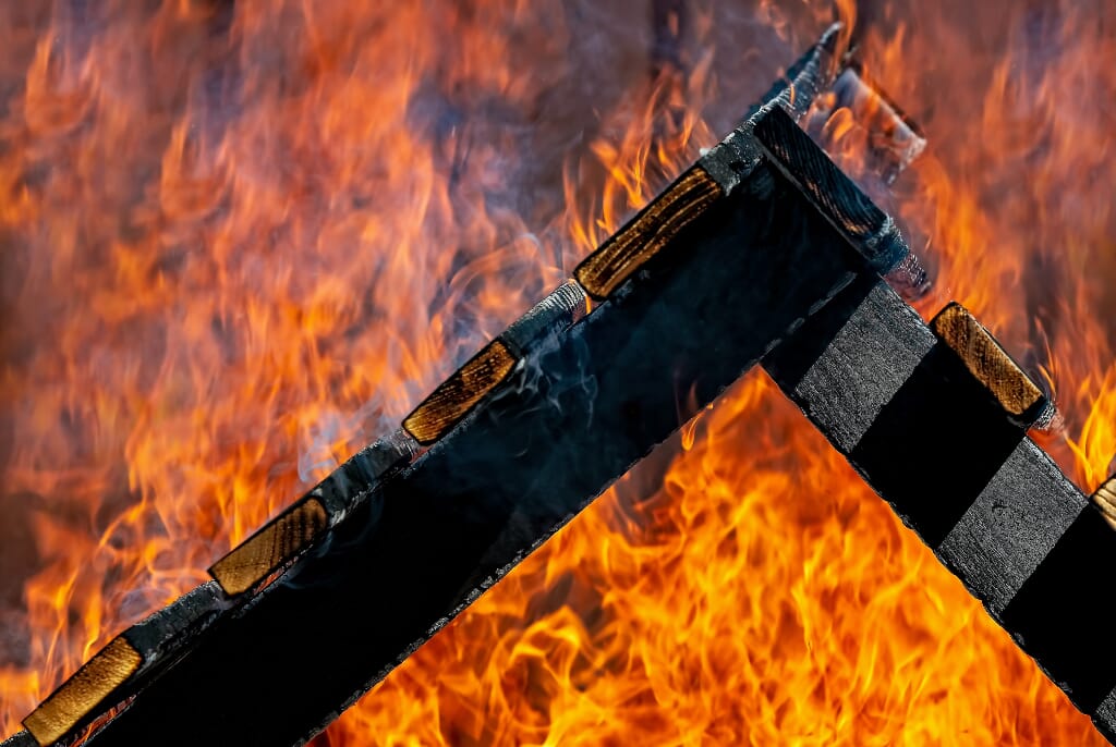 The Fire Triangle: How Do You Stop Combustion and Extinguish a Fire?